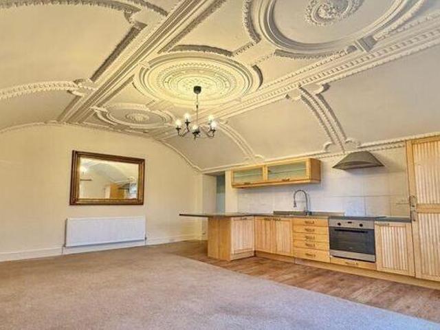 Glenwood Mansions, Shrubbery Avenue, 2 Bedroom Apartment