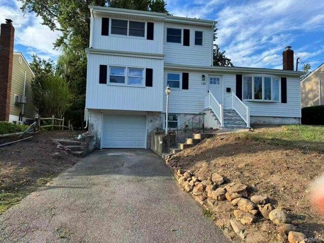 Glenwood Rd, Glenwood Landing, Home For Sale