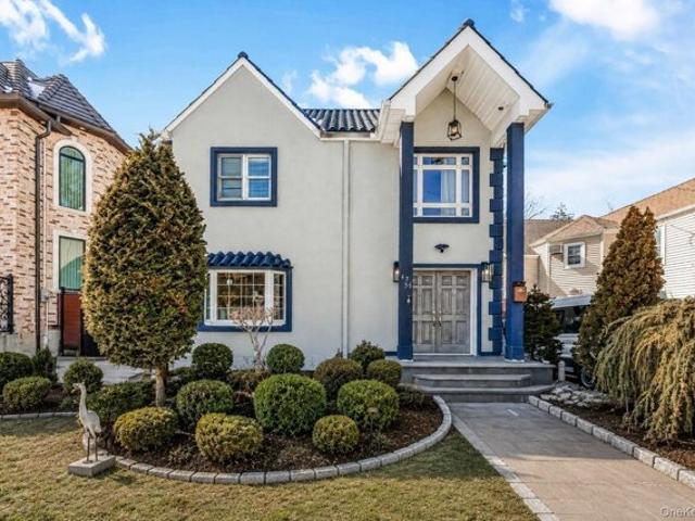 Glenwood St, Little Neck, Home For Sale