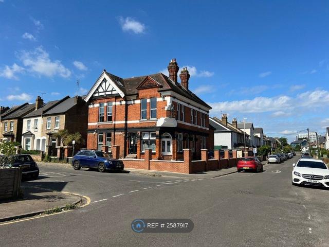 Glenthorne Road, Kingston Upon Thames KT1, Room to rent, £798 pcm | PrimeLocation
