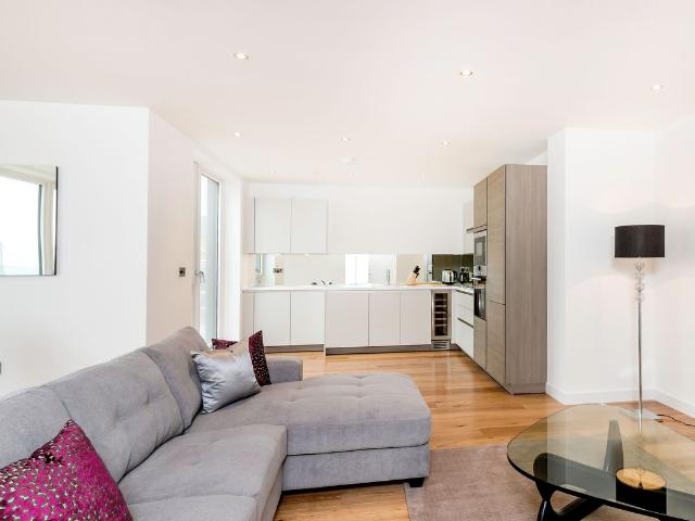 Glenthorne Road, Hammersmith, London W6, 2 bed flat to rent, £3,400 pcm | PrimeLocation