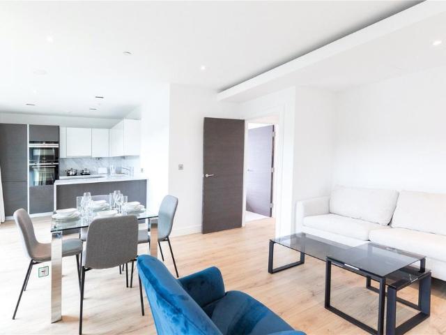 Glenthorne Road, London, W6 2 bed apartment to rent £3,600 pcm £831 pw