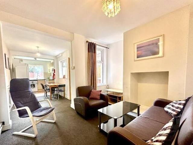 / Glentworth Road, Nottingham, 4 Bedroom Terraced