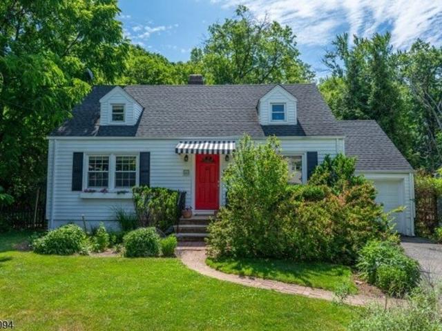 Glenview Dr, West Orange, Home For Sale