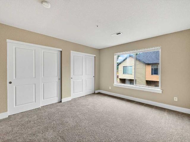 Glisan Townhomes 3 Bedroom Apartment for Rent at 17240 Ne Glisan St, Gresham, OR 97230 Rockwood