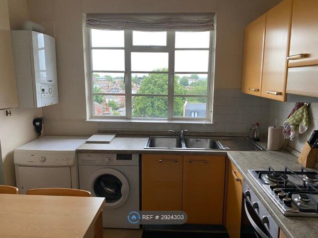 Glyn Court, London SW16, Room to rent, £880 pcm | PrimeLocation