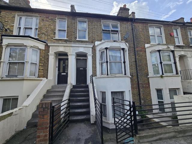Glyn Road, London E5, Room to rent, £850 pcm | PrimeLocation