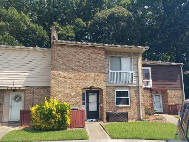 Glyndon Dr