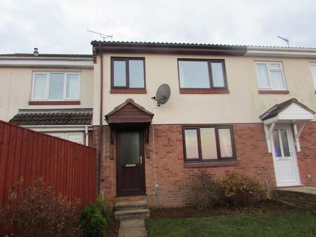 Glyndebourne Gardens, Banbury OX16 3 bed semi detached house to rent £1,375 pcm £317 pw