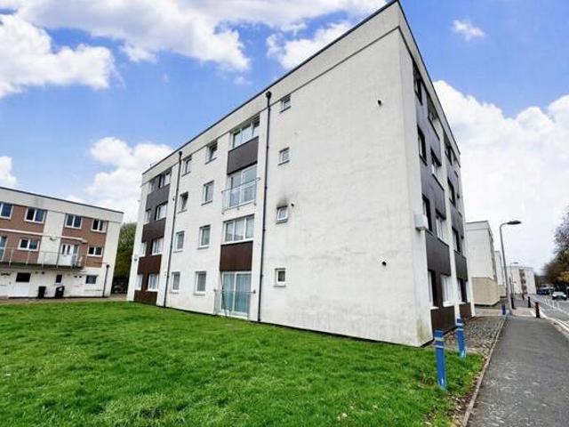 Glyndwr House, Caedraw Road, 3 Bedroom Maisonette