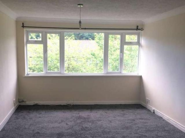 Glynne Court Fawdry Close, B73