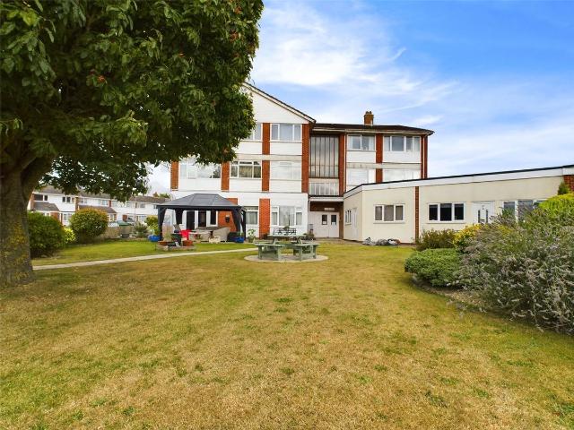 Glynswood House, Greenwood Meadow, Chinnor OX39, 3 bed flat to rent, £1,500 pcm | PrimeLocation