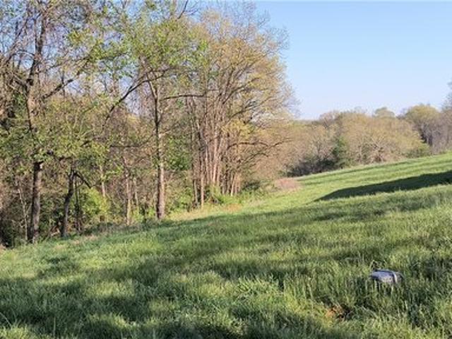 Groth Rd, Springdale, AR 72764