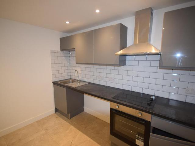 Ground flat to rent