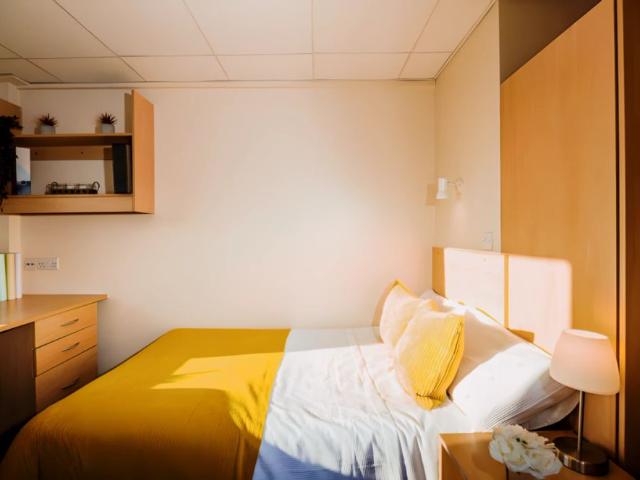 Ground Floor En Suite
