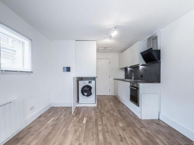 Ground floor flat to rent