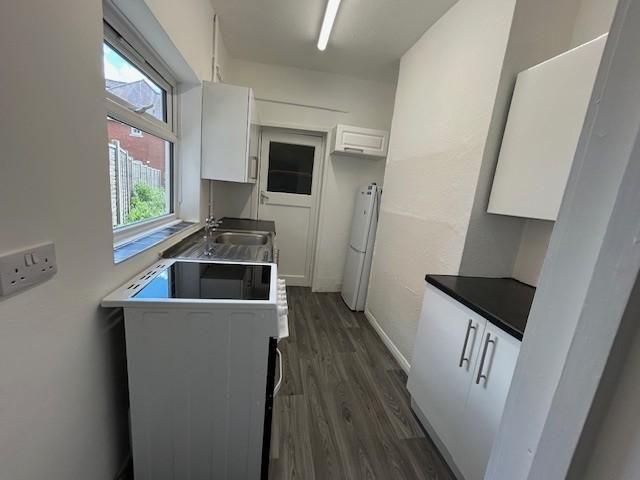 Ground floor flat to rent