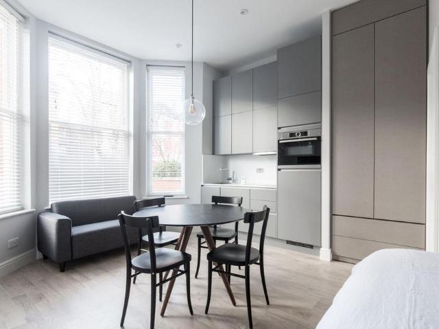 Ground floor flat to rent
