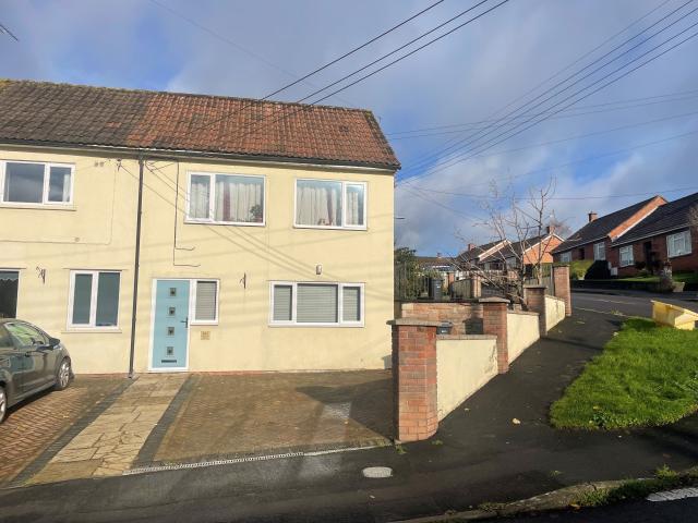 Ground floor flat to rent