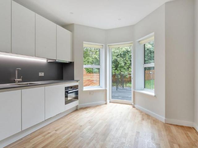 Ground floor flat to rent