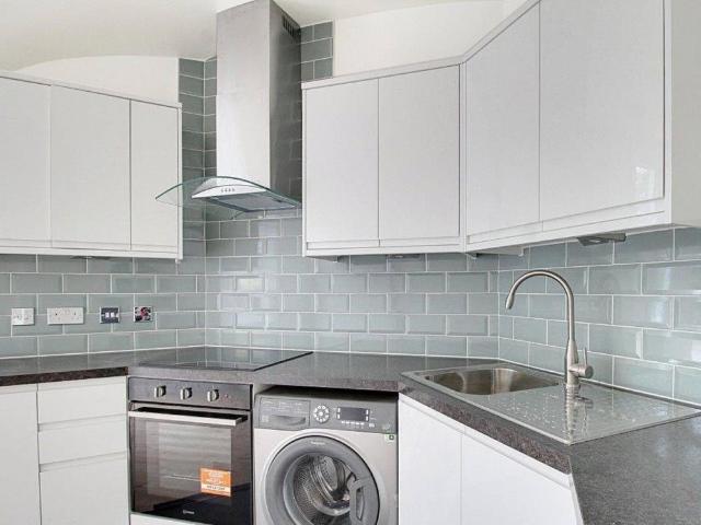 Ground floor flat to Rent