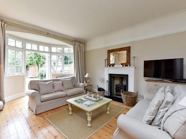 Ground Floor Flat, Park Hill, Abbeville Village, London SW4, 1 bed flat to rent, £3,000 pcm | PrimeLocation