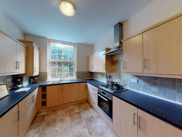 Ground Floor Flat, Southey Lodge. 2 bed ground floor flat to rent £1,050 pcm £242 pw