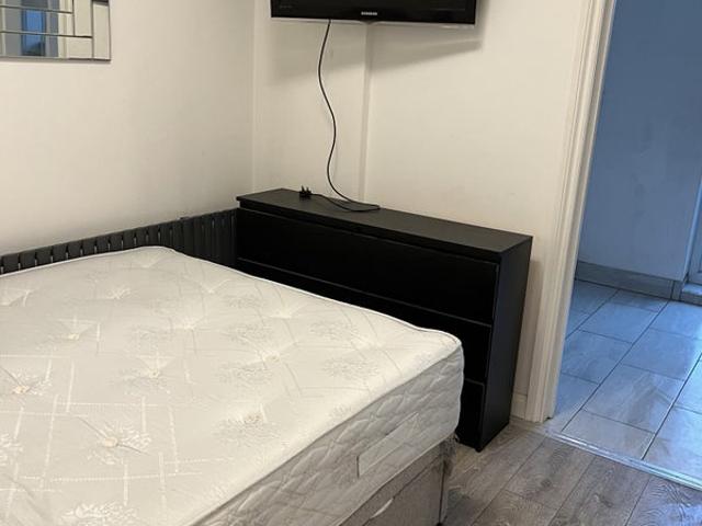 Ground floor one bed flat