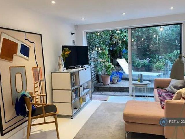 Ground Floor, London, 2 Bedroom Flat