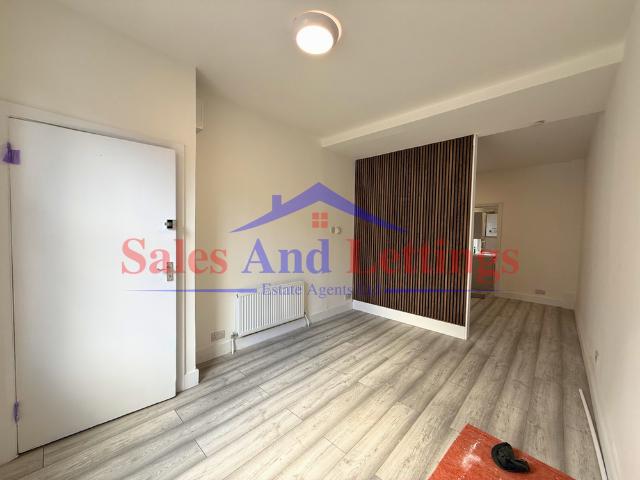 Ground floor maisonette to rent