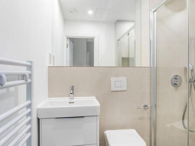 Ground floor studio flat for rent in Flat 14 27 Cedar Road, SM2