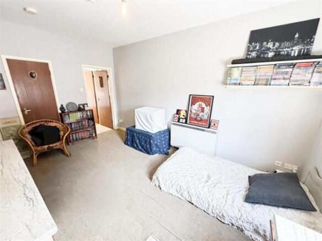 Ground floor studio flat for sale in Meads Street, Eastbourne, BN20 7RG, BN20