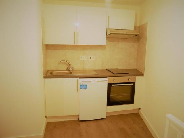 Ground Floor Studio with Private Kitchenette and B