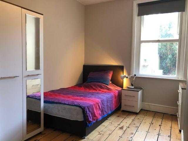 Ground Floor Room for Commuter Convenience
