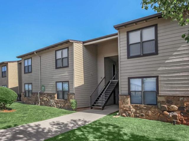 Grouse Run Apartments 2 Bedroom Apartment for Rent at 2401 Nw 122nd St, Oklahoma City, OK 73120