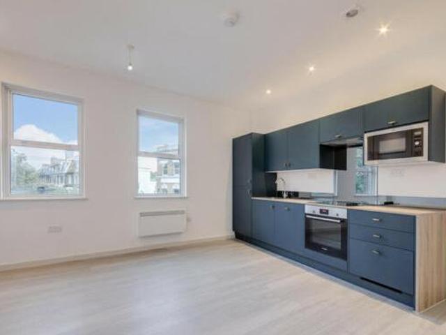 Grove Vale, London, 1 Bedroom Flat