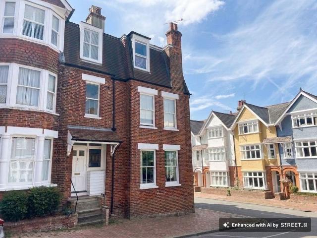 Grove Avenue, Tunbridge Wells TN1, 1 bed flat to rent, £1,200 pcm | PrimeLocation