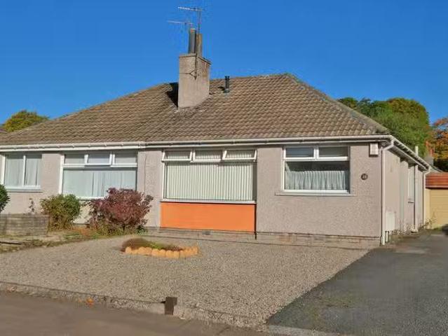 Grove Crescent, Cornhill, Aberdeen, AB16 2 bed bungalow for sa.