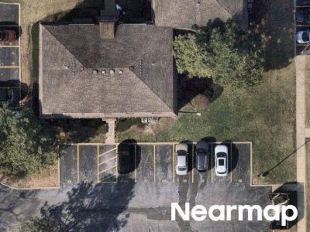Grove Dr Apt 2b