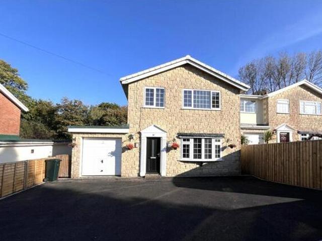 Grove Drive, Pembroke, 3 Bedroom Detached