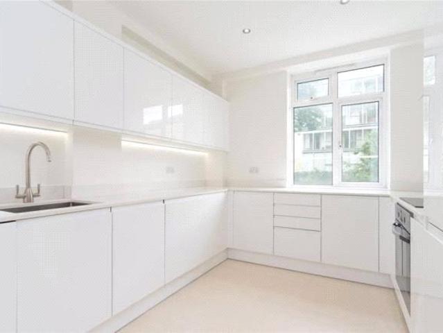 Grove End Gardens, Grove End Road, St. 2 bed apartment to rent £3,575 pcm £825 pw