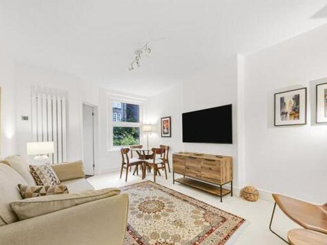 Grove End Road, London, 2 Bedroom Apartment
