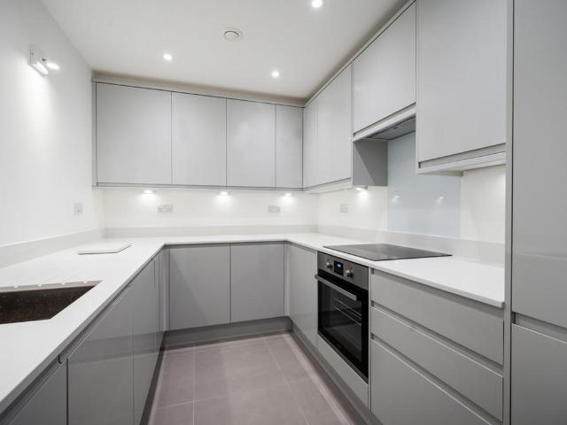 Grove End Road, London, NW8 1 bed flat to rent £3,250 pcm £750 pw