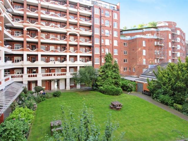 Grove End Road, St Johns Wood, London NW8, 2 bed flat to rent, £2,700 pcm | PrimeLocation