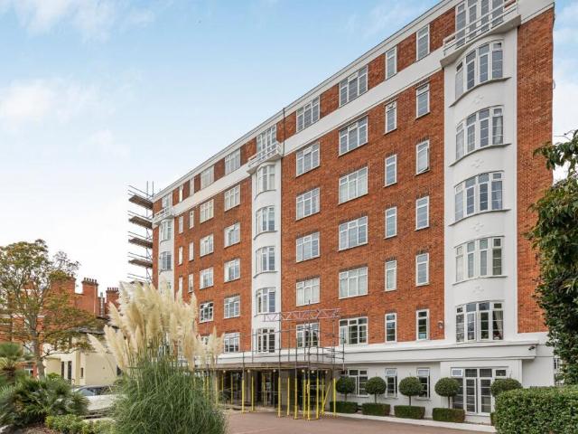 Grove End Road, London NW8 2 bed flat to rent £2,950 pcm £681 pw