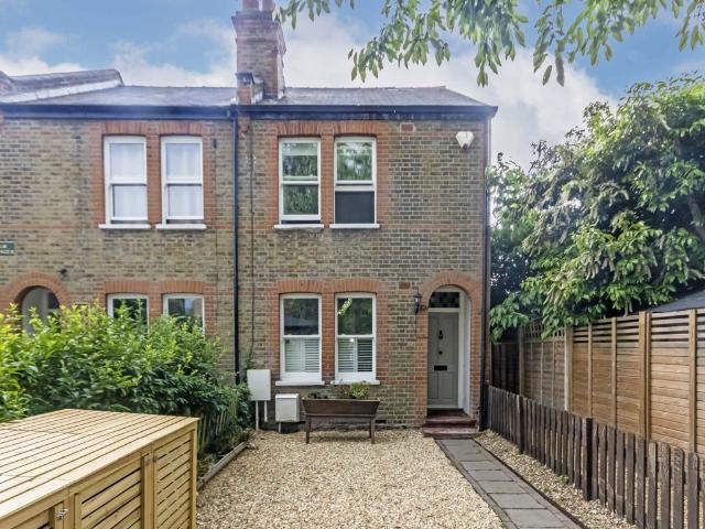Grove Footpath, Surbiton KT5, 2 bed semi detached house to rent, £3,250 pcm | PrimeLocation
