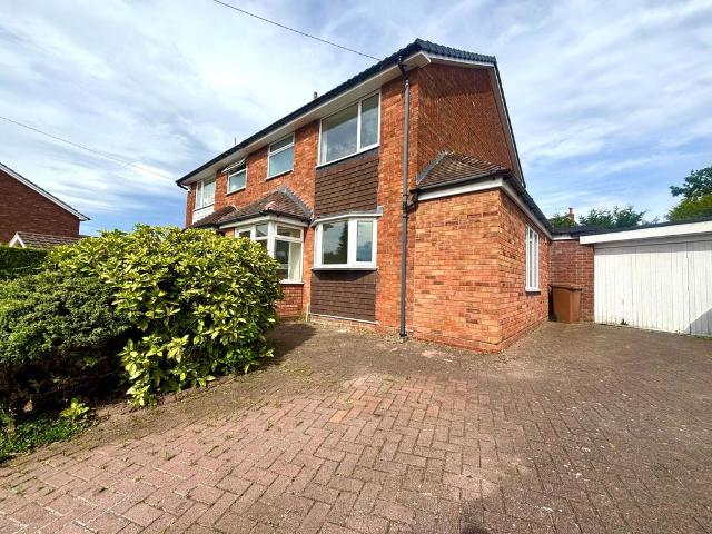 Grove Hill, Walsall, WS5 3 bed house to rent £1,475 pcm £340 pw