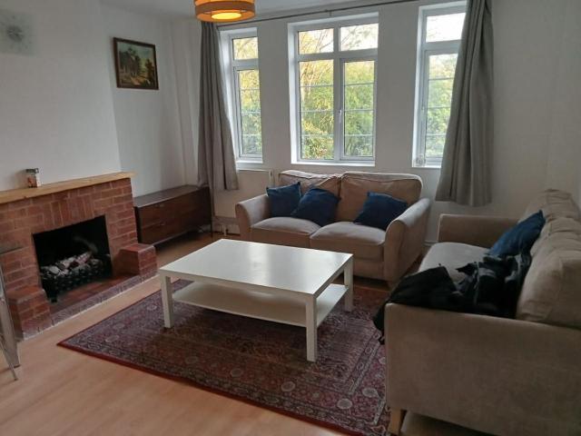 Grove House, Waverly Grove N3, 2 bed flat to rent, £1,675 pcm | PrimeLocation