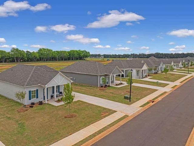 Grove Landing T2 4 Bedroom Home for Rent at 1280 Dunbar Rd, Warner Robins, GA 31093