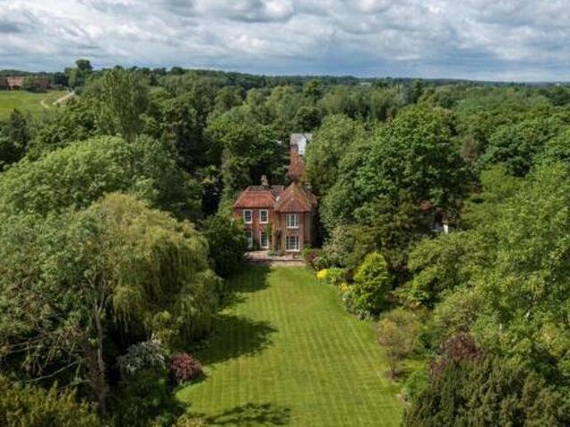 Grove Mill Lane, Hertfordshire, 7 Bedroom Detached
